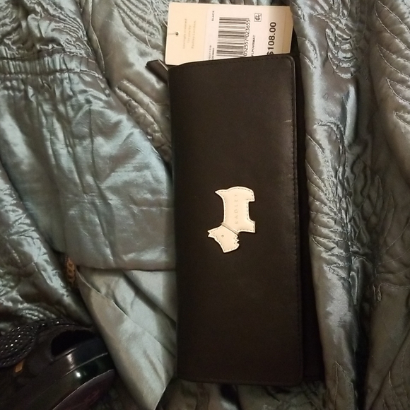 RADLEY LONDON | Accessories | Radley Wallet | Poshmark